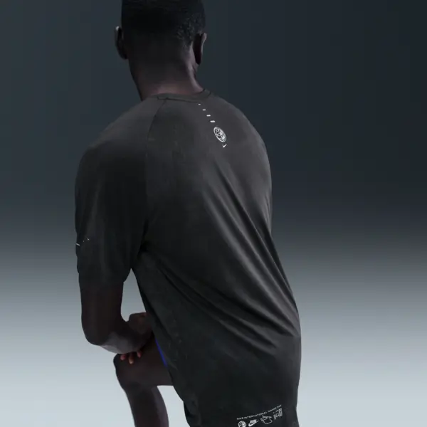 Nike Stride Dri-fit Adv Short-sleeve Running Top - Black