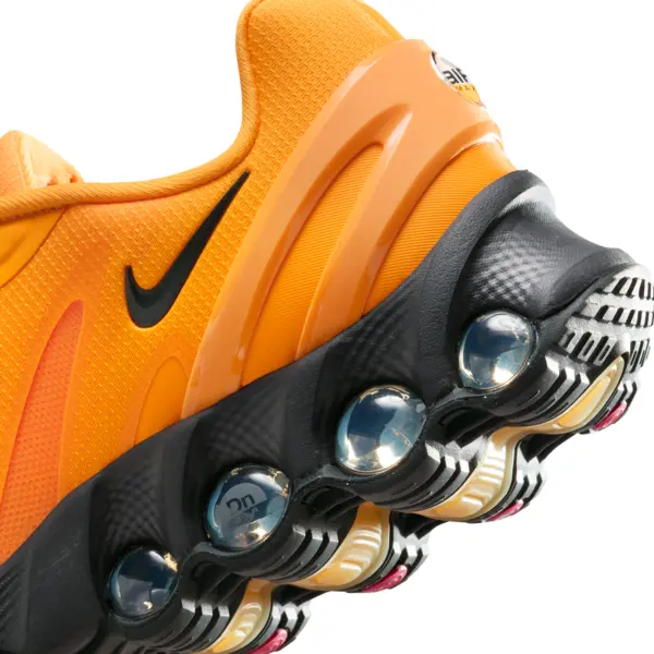 Nike Air Max Dn Sneakers