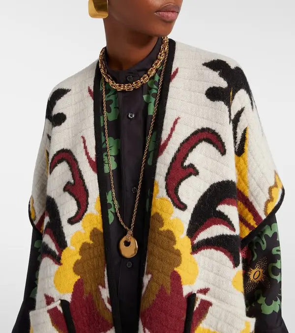 La DoubleJ In My Power Patterned Cape