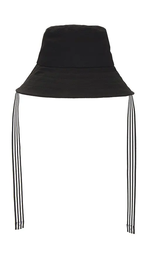 FAVORITE DAUGHTER Script Bucket Hat