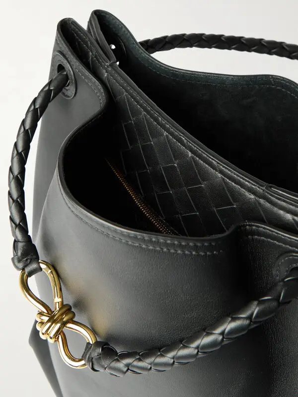 Bottega Veneta Andiamo Leather Bucket Bag - Black