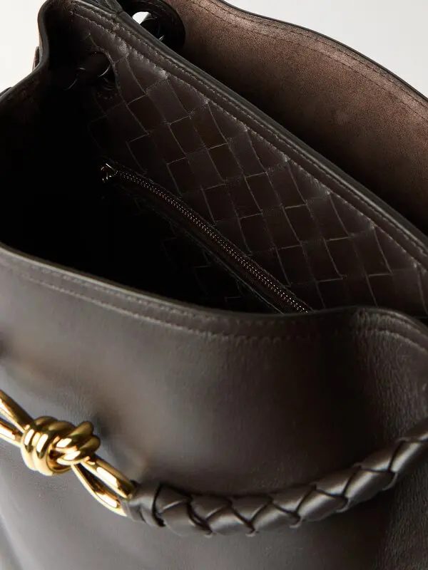 Bottega Veneta Andiamo Leather Bucket Bag - Brown