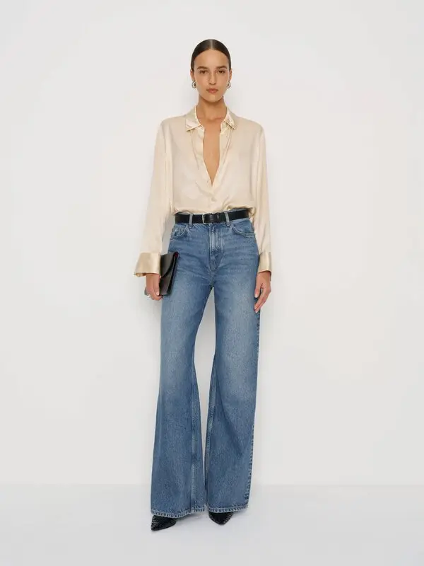 REFORMATION Cary High Rise Wide Leg Short Jeans - Blue