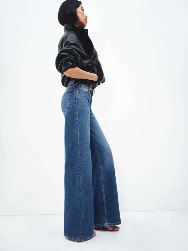 REFORMATION Greta Super Stretch Low Rise Wide Leg Denim Shorts