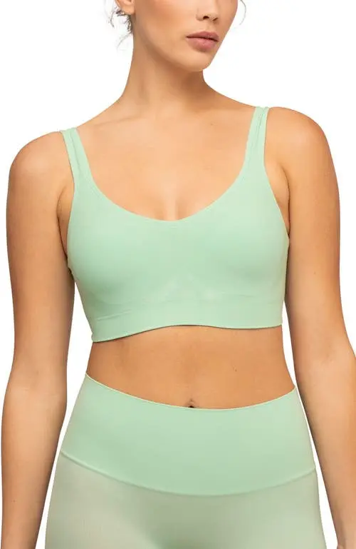 UNDEROUTFIT The Comfort Shaping Bra - Pastel Green