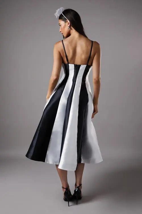 Coast Contrast Panel Sweetheart Neckline A-line Midi Dress