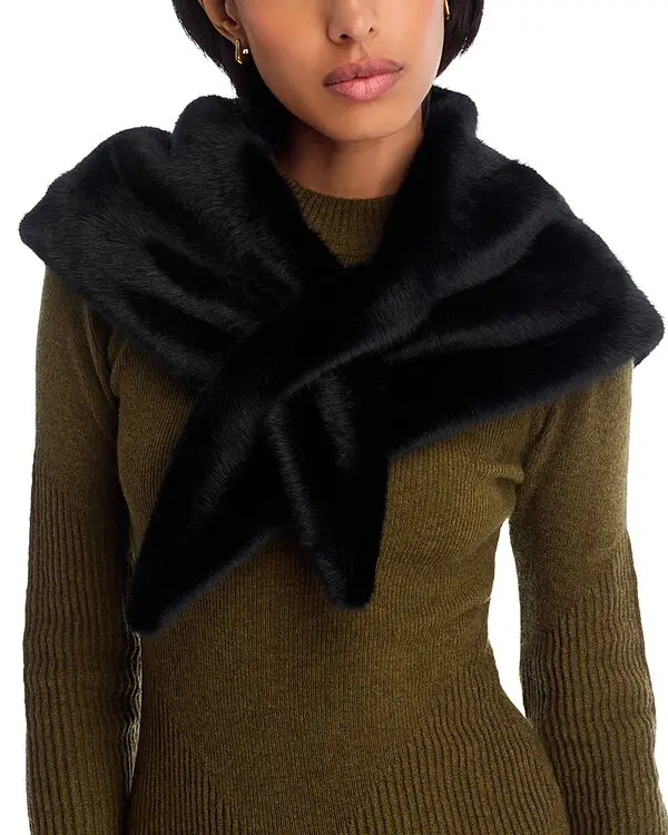 Herno Faux Fur Triangle Foulard - Black