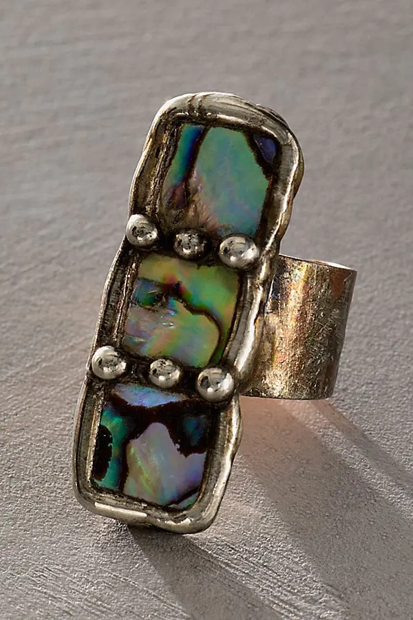 MIKAL WINN Triple Stone Ring