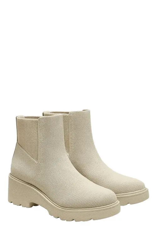 Vivaia Round-toe Chunky Platform Boots - Beige