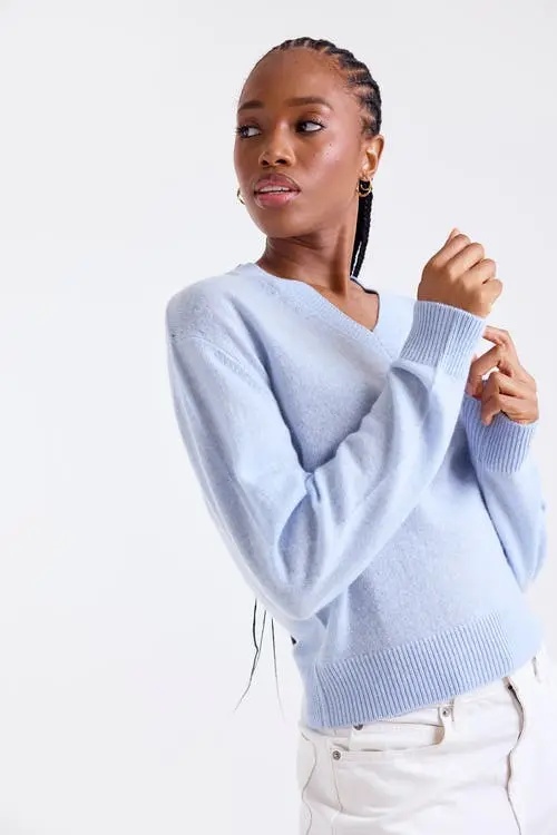 1982 100% Cashmere V-neck Sweater - Azure