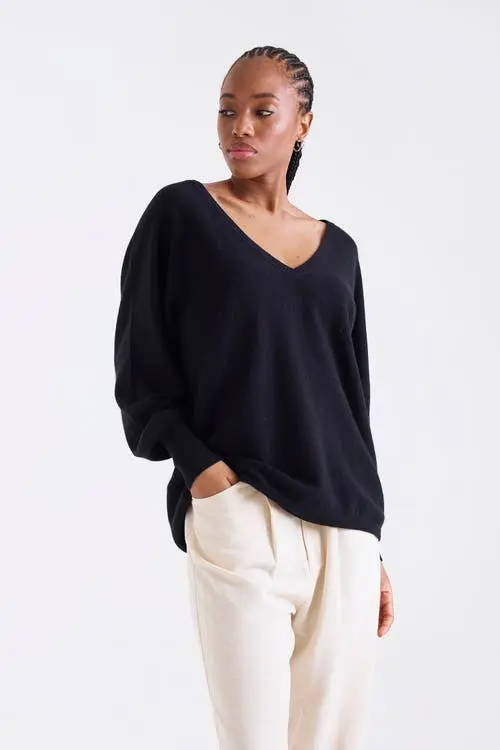 1982 Paros V-neck Cashmere Sweater - Black
