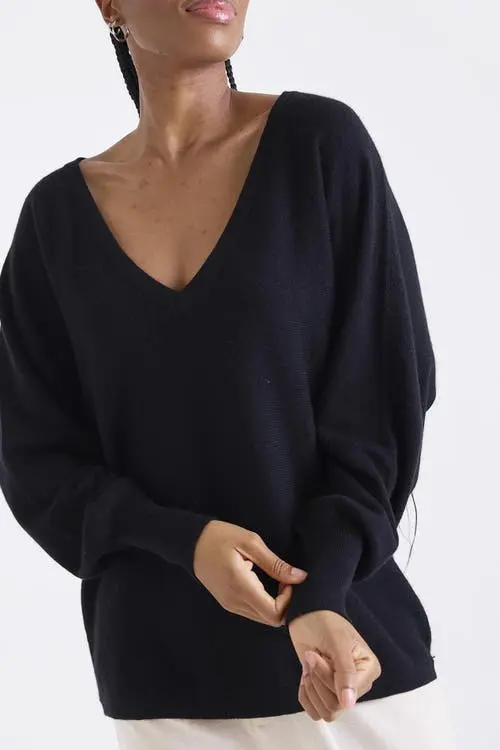 1982 Paros V-neck Cashmere Sweater - Black