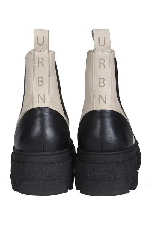URBNKICKS Two-tone Leather Chelsea Boots