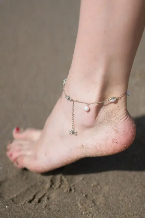 CLASSICHARMS Lucia Shell Whisper Anklet - Silver