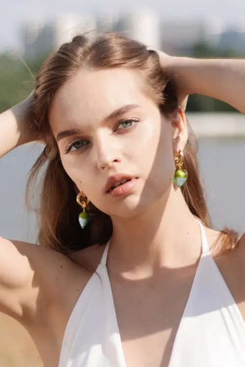 CLASSICHARMS Esmée Glaze Heart Dangle Earrings - Mint
