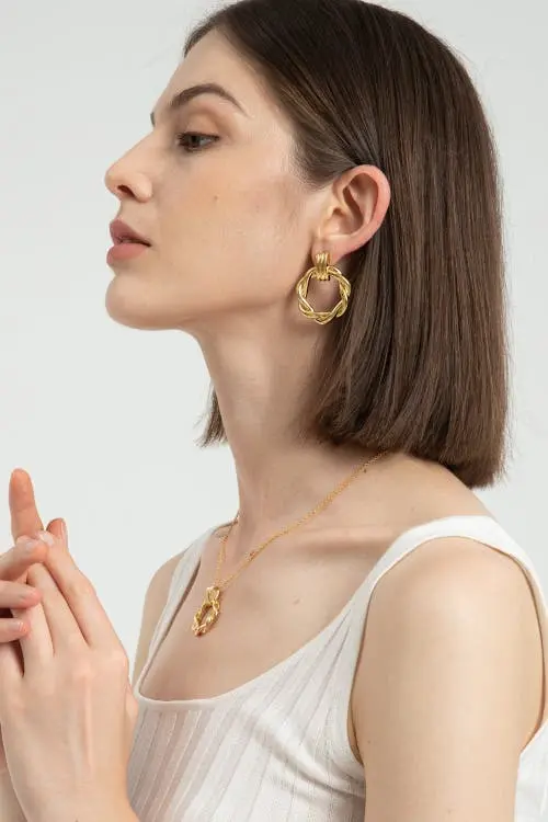 CLASSICHARMS Léa Twisted Hoop Earrings