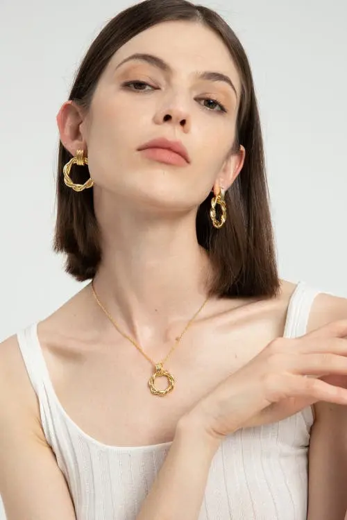 CLASSICHARMS Léa Twisted Hoop Earrings