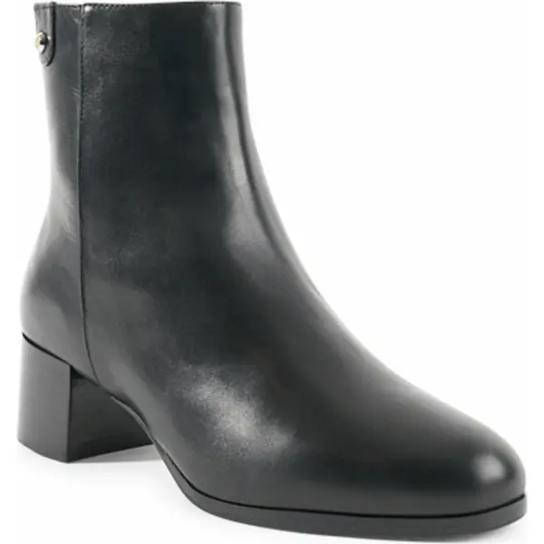STINAA.J Sophie Ankle Boots - Black Leather