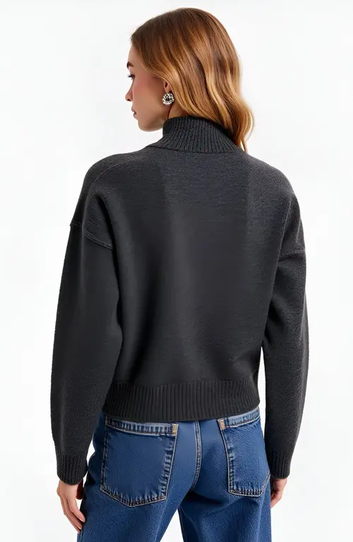 MODENAIRE Mock Neck Raglan Sleeve Sweater