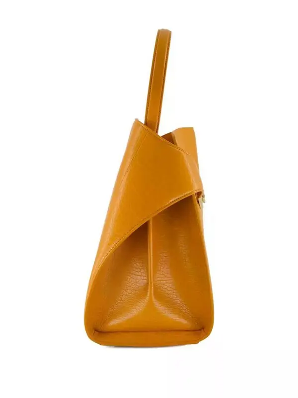 FERRAGAMO Medium Hug Maxi-grain Leather Shoulder Bag - Orange