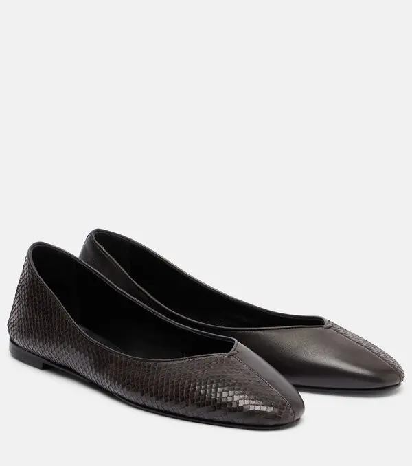 Jacquemus Leather Ballerina Flats - Brown