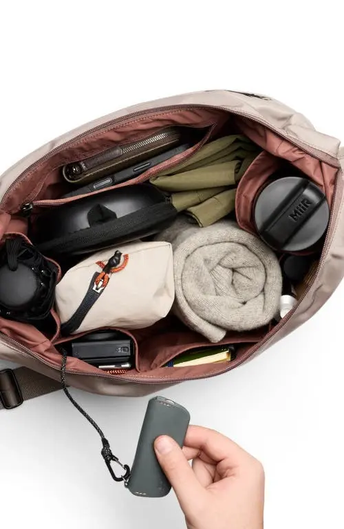 Bellroy Laneway 12-liter Crescent Bag - Fawn