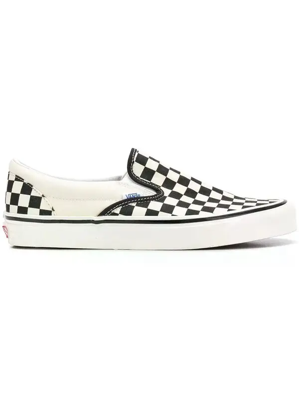 VANS Checkerboard Slip-on Sneakers - Black