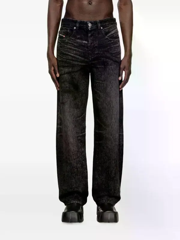 DIESEL® 2001 D-macro 007db Relaxed Jeans