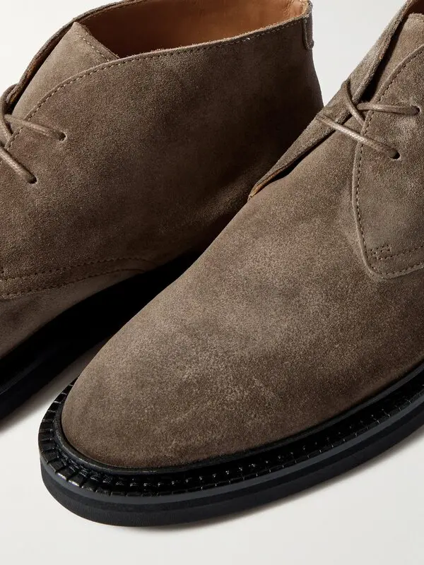 Mr P. Lucien Chukka Boots