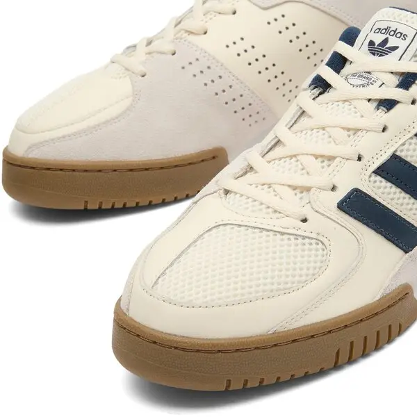 Adidas Fechten Indoor Sneaker