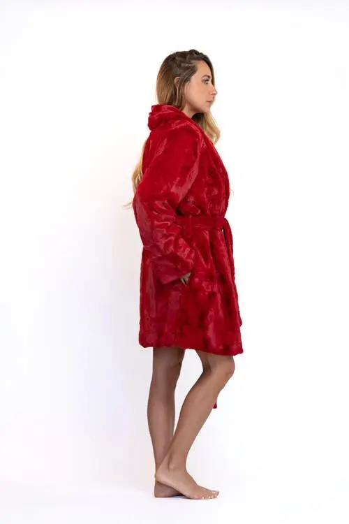 SEA TO ME BLANKETS Ojai Faux Fur Robe - Red