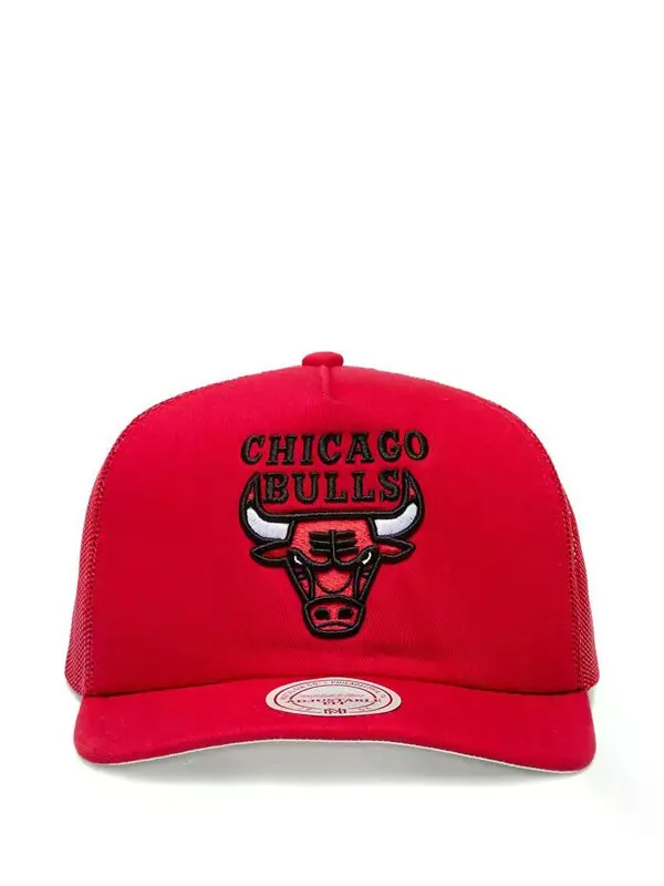 Mitchell & Ness Chicago Bulls Evergreen Trucker Cap - Red