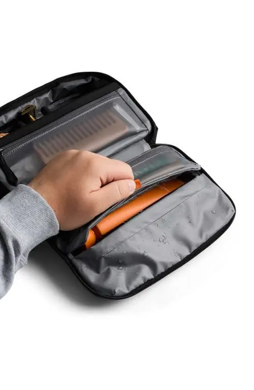 Bellroy Hanging Water-resistant Toiletry Kit - Black