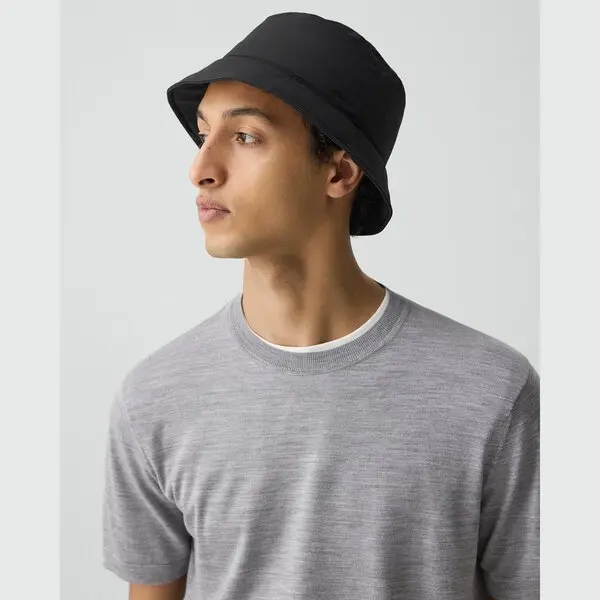 Theory Bucket Hat In Motion Nylon - Black