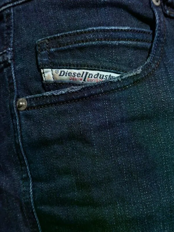 DIESEL® 1993 D-vyl Logo-plaque Jeans