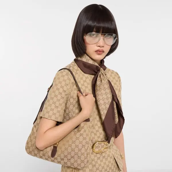 Gucci Printed Silk Twill Carr - Beige