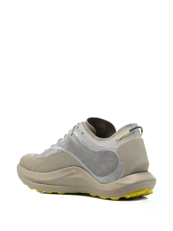 ROA Sella Mountain Low-top Sneakers