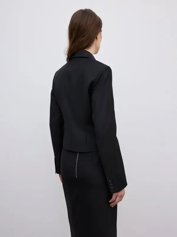 HOUSE OF DAGMAR Slim Tailored Blazer
