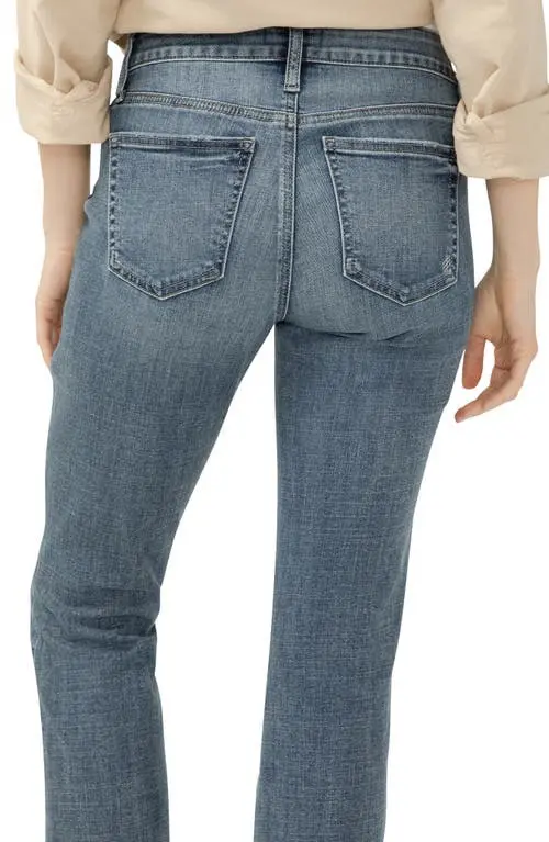 SILVER JEANS CO. Elyse Kick Flare Jeans