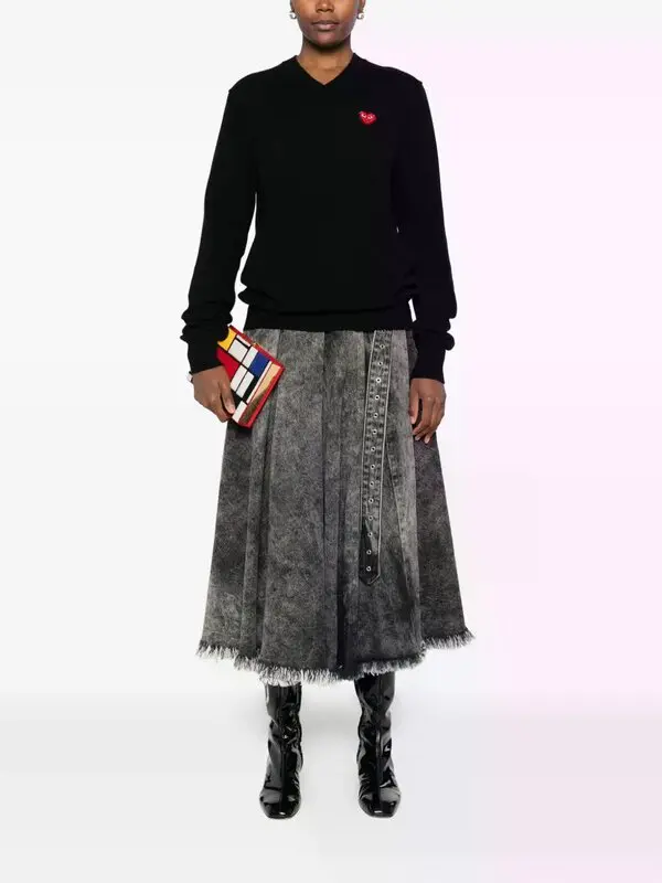 Play Comme Des Garcon Emblem Rhinestone-heart Sweater - Black