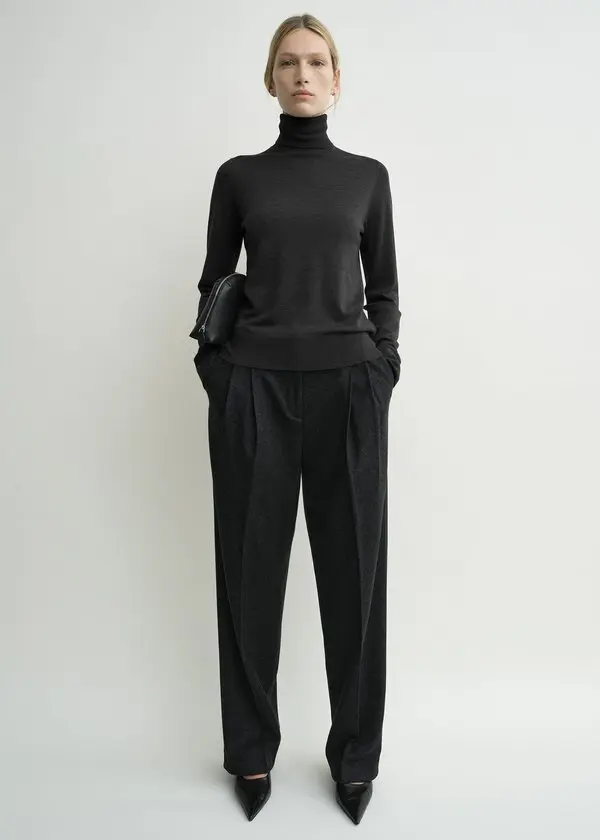 TOTEME Fine Knit Turtleneck