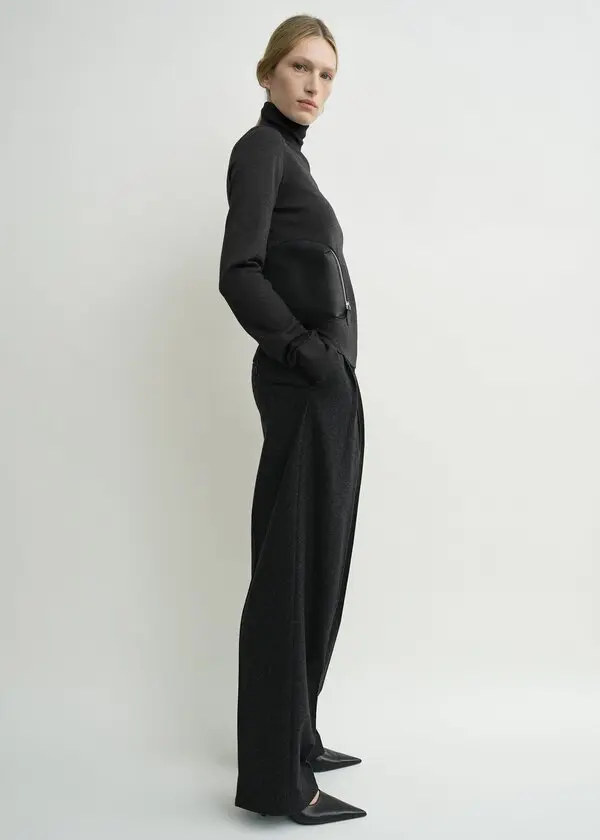 TOTEME Fine Knit Turtleneck