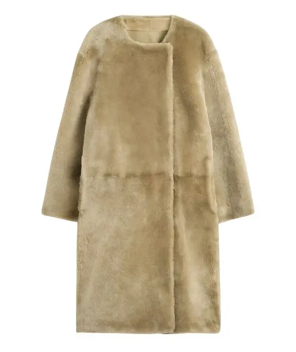 TOTEME Collarless Double-breasted Shearling Coat
