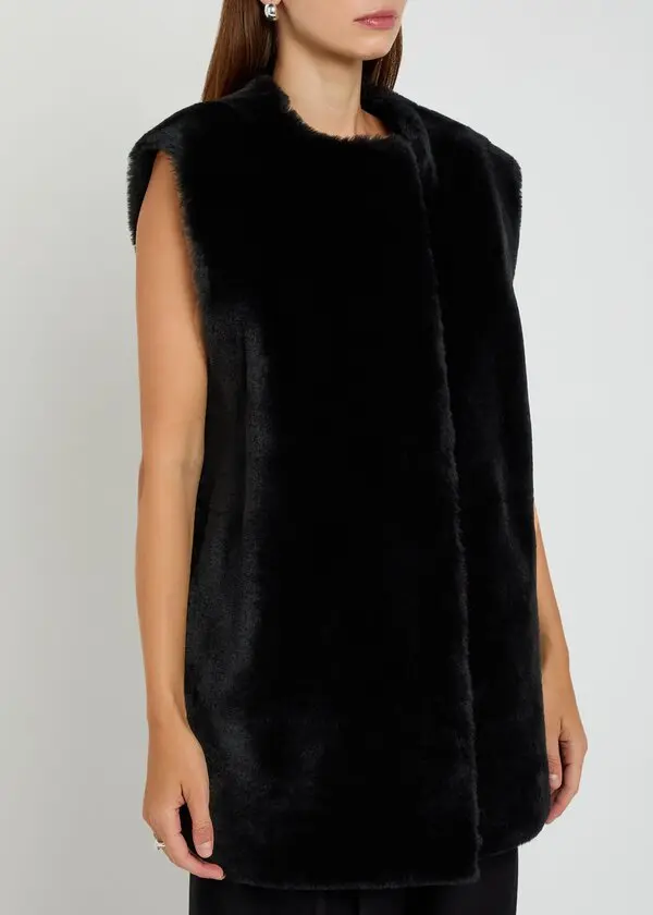 TOTEME Shearling Gilet