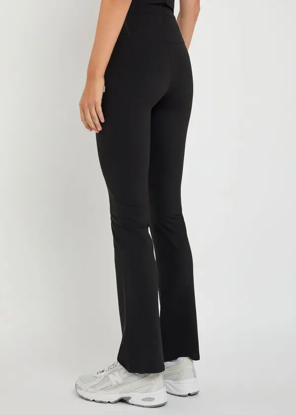 Vuori All The Feels Flared Stretch-jersey Leggings - Black