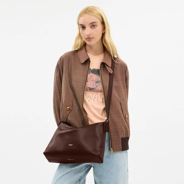 Coach Mott Messenger Bag 33 - Maple | Editorialist