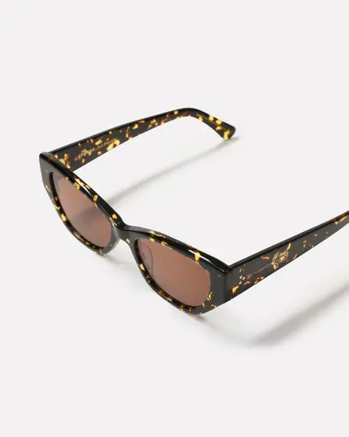 EPOKHE Reprise Sunglasses - Crystal Tortoise