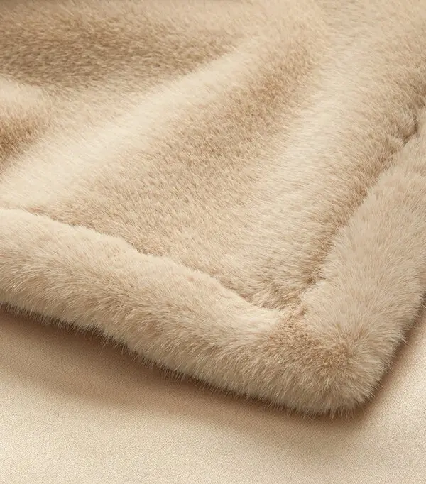 YVES DELORME Frisson Neige Throw