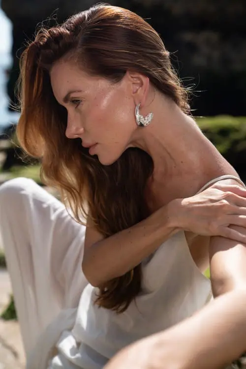 CLASSICHARMS Naomi Shell Pearl Cluster Hoop Earrings