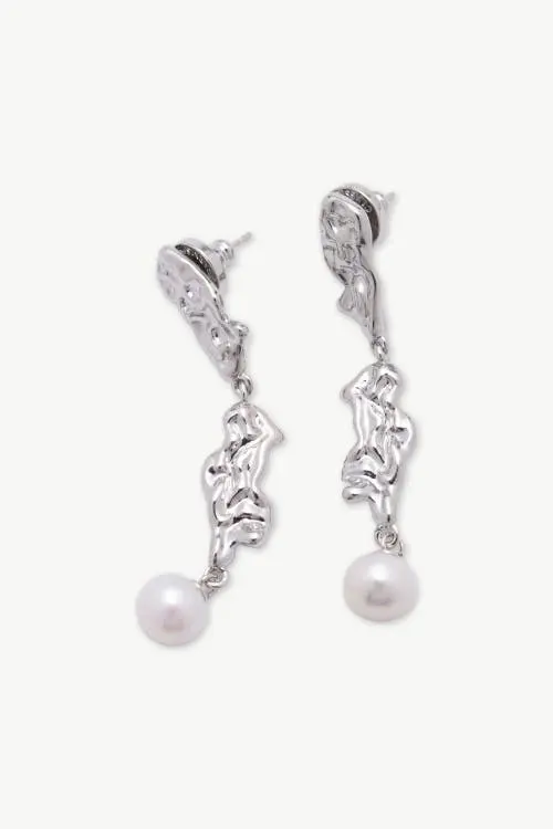 CLASSICHARMS Nyla Molten Freshwater Pearl Drop Earrings - Silver